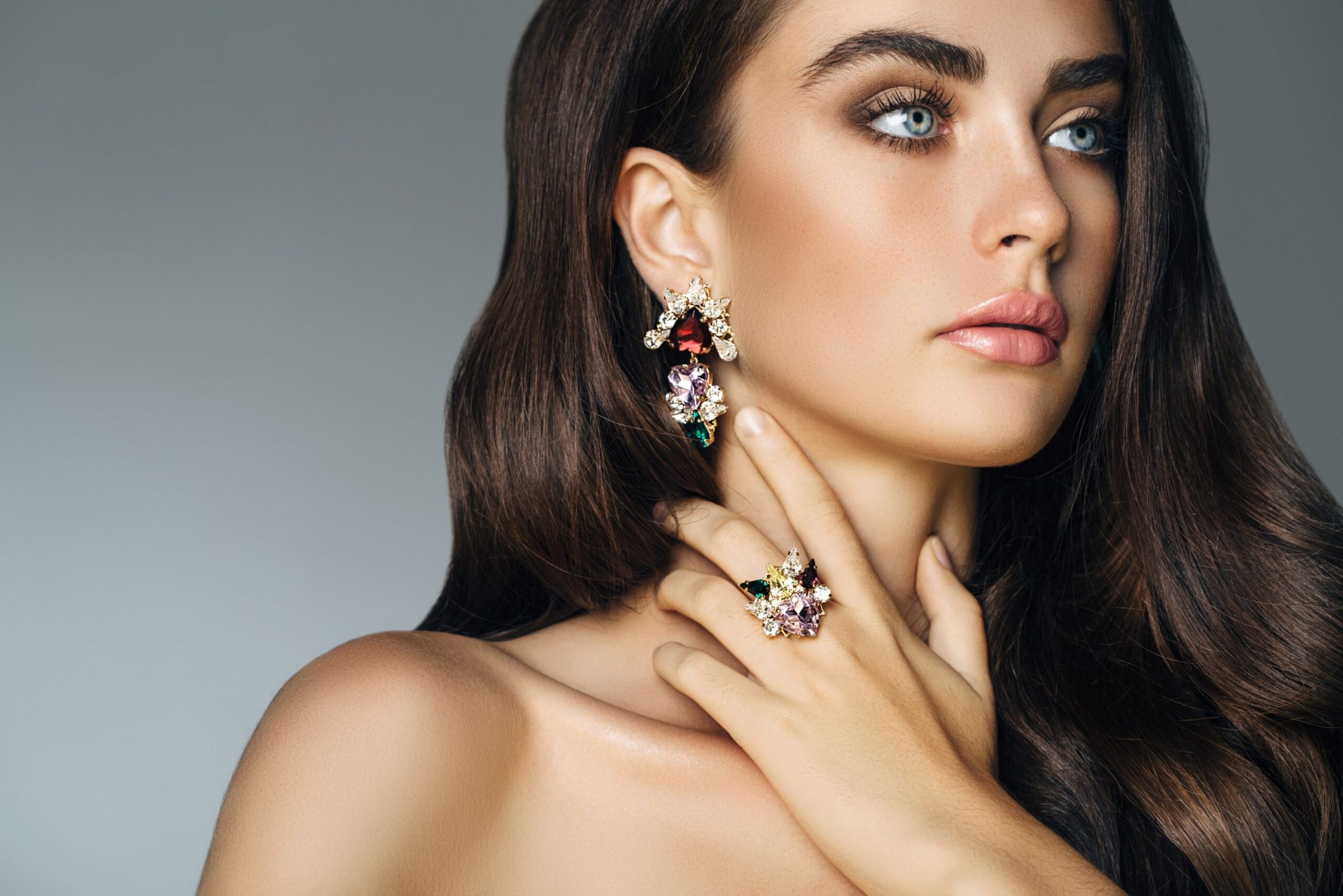 ¿Cómo llevar joyas de forma elegante? | bu3d.com